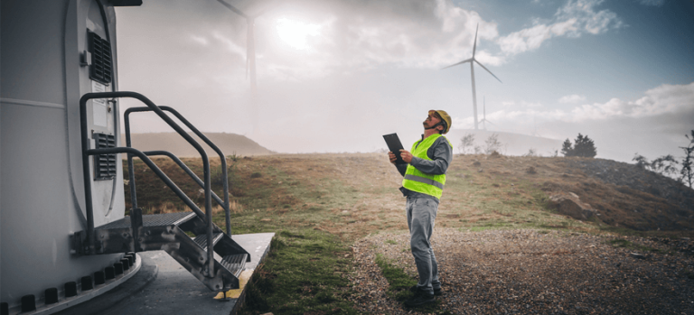 How to engage deskless workers by welcoming them into the digital age